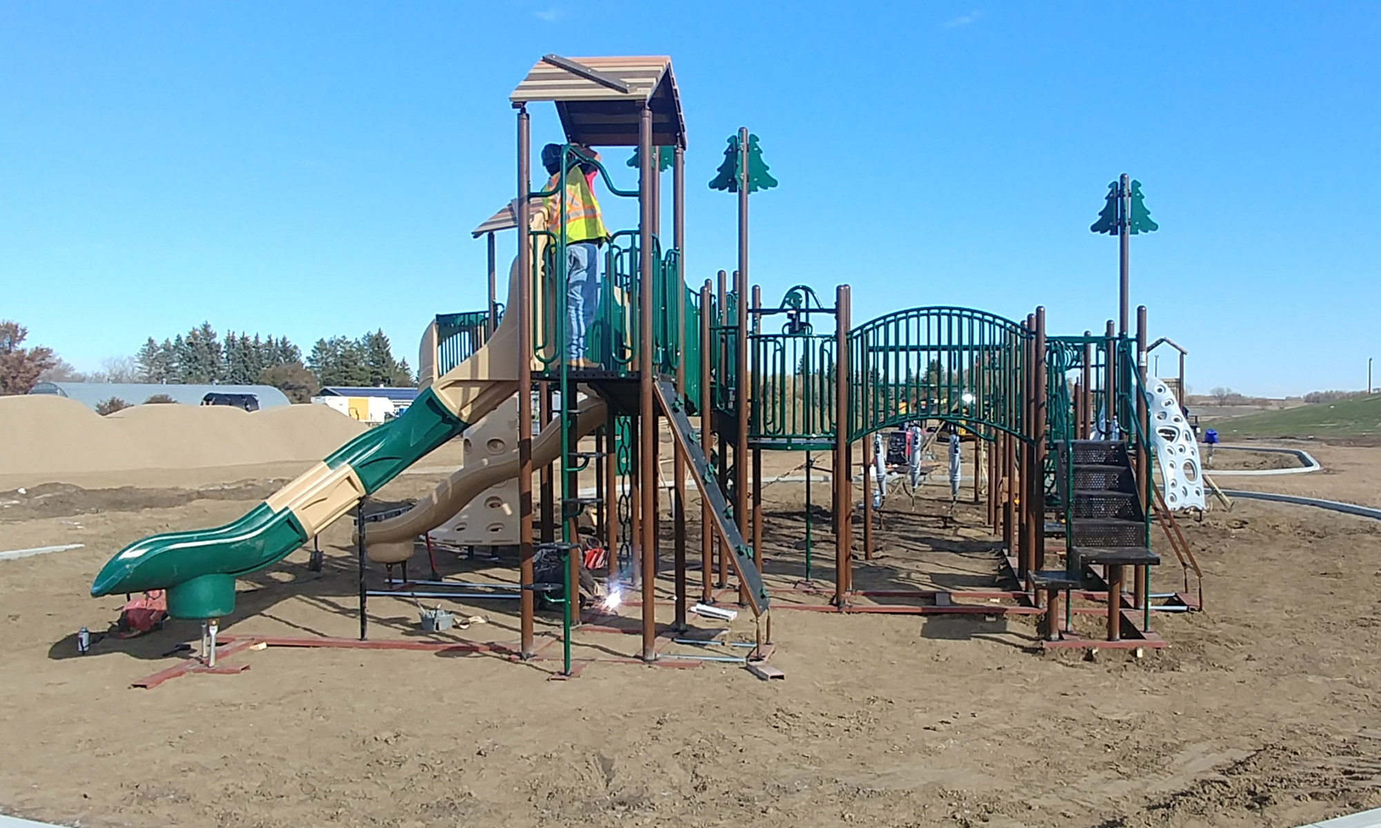 Edgemont Estates Playground - 1 Stop Play
